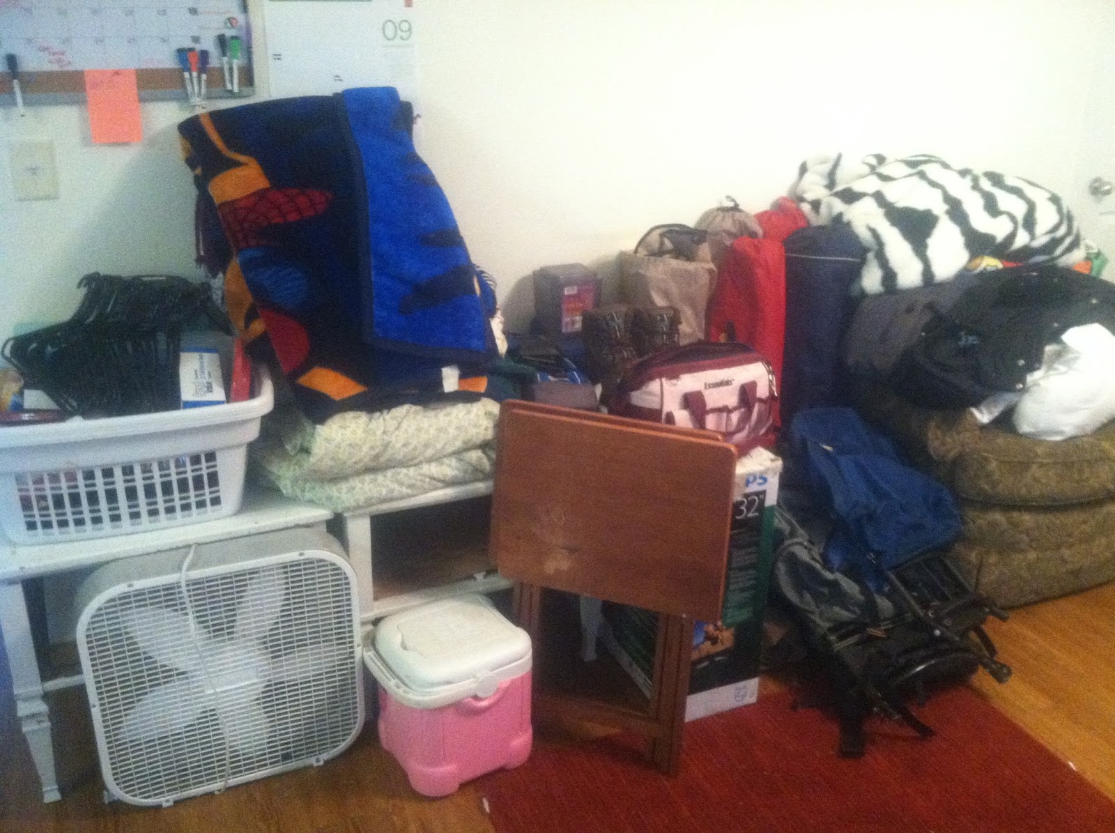 Our Family Circus, Home and Abroad : Shipping Unaccompanied Baggage